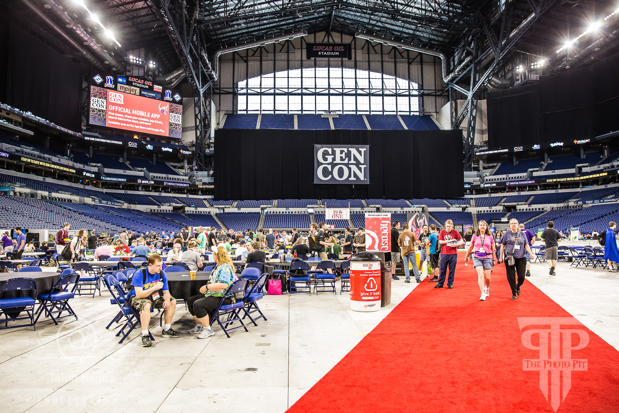 Gen Con 2019: Day 2 Review - The Photo Pit